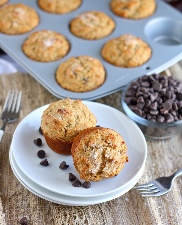 VANILLA CHOCOLATE CHUNK WHOLE GRAIN MUFFINS | cait's plate